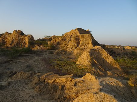 Know Questions and Answers of Landforms and their Evolution - জেতুকী